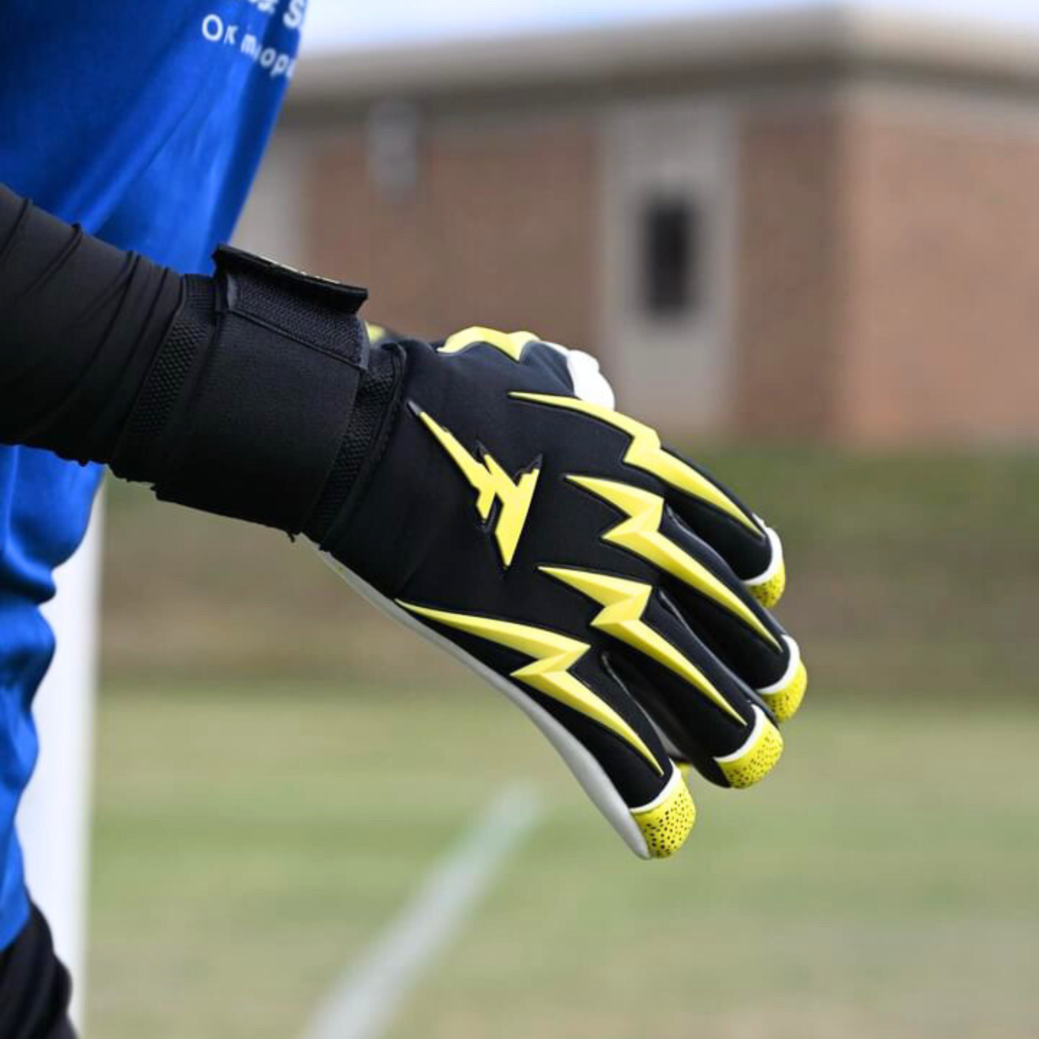 Finger Protection Goalkeeper Gloves – Fuse Goalkeeping